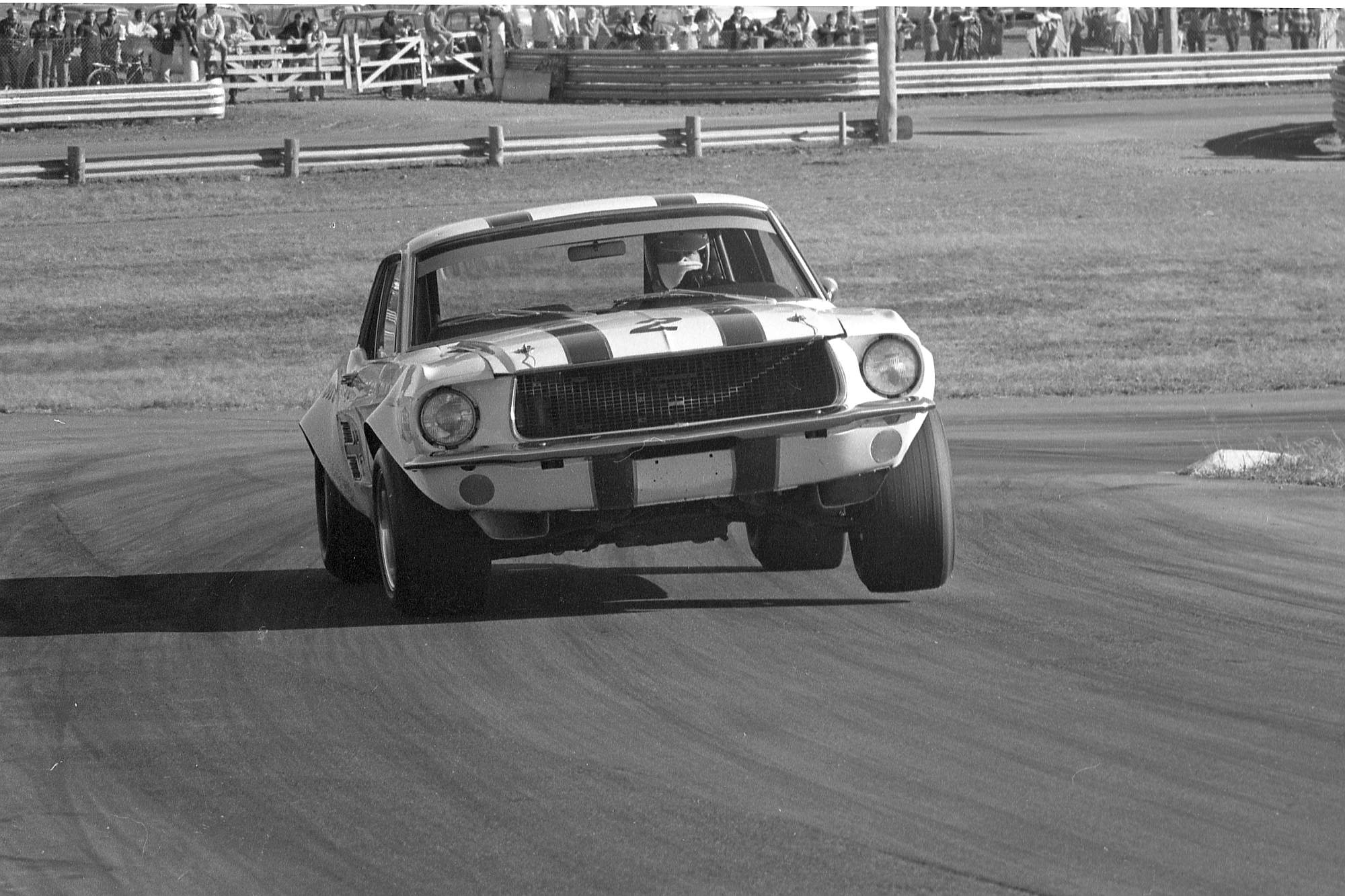 When Henry’s Mustang Raced the General’s Camaro – The Race Torque